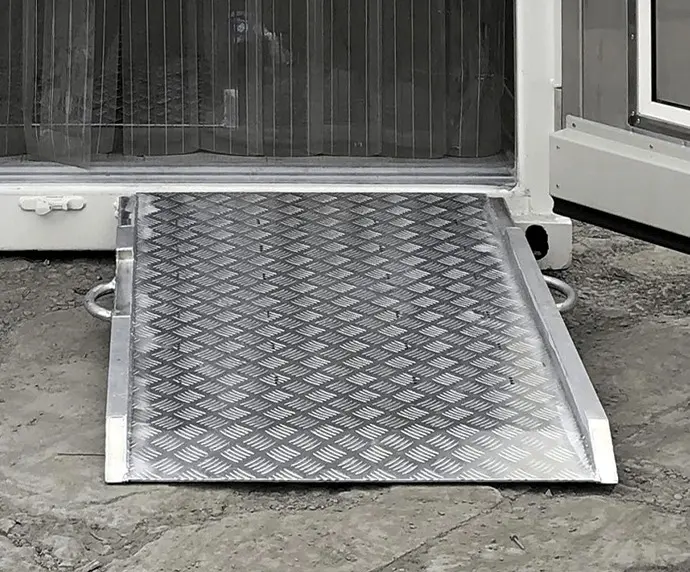 Rampen für Seecontainer | Mieten oder kaufen | TITAN Containers